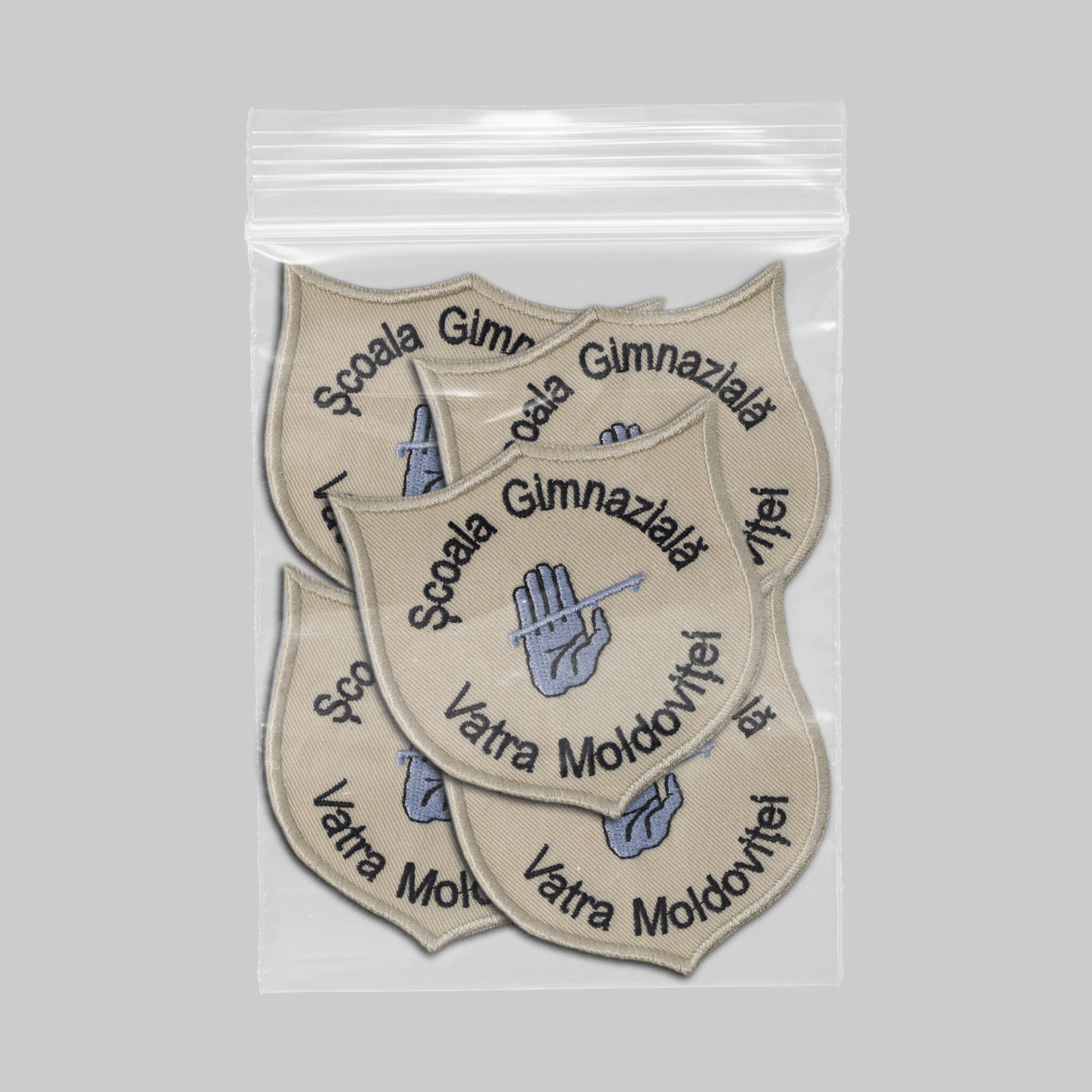 Set 5 Embleme - Școala Gimnazială Vatra Moldoviței - EmblemeBroderie®.ro